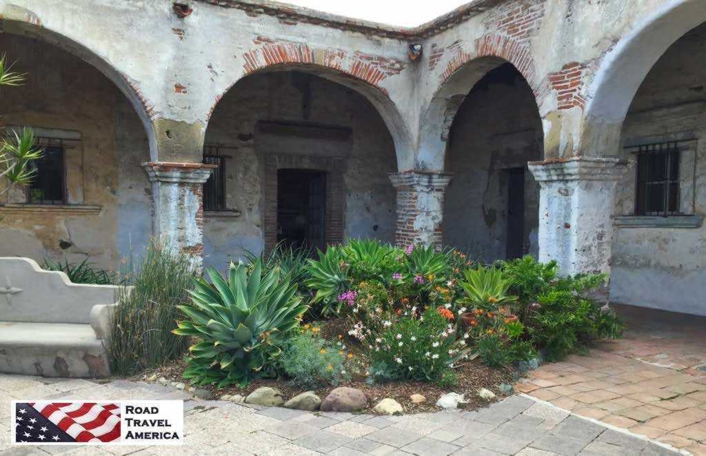 San Juan Capistrano Mission Visitor Travel Guide & Trip Planner